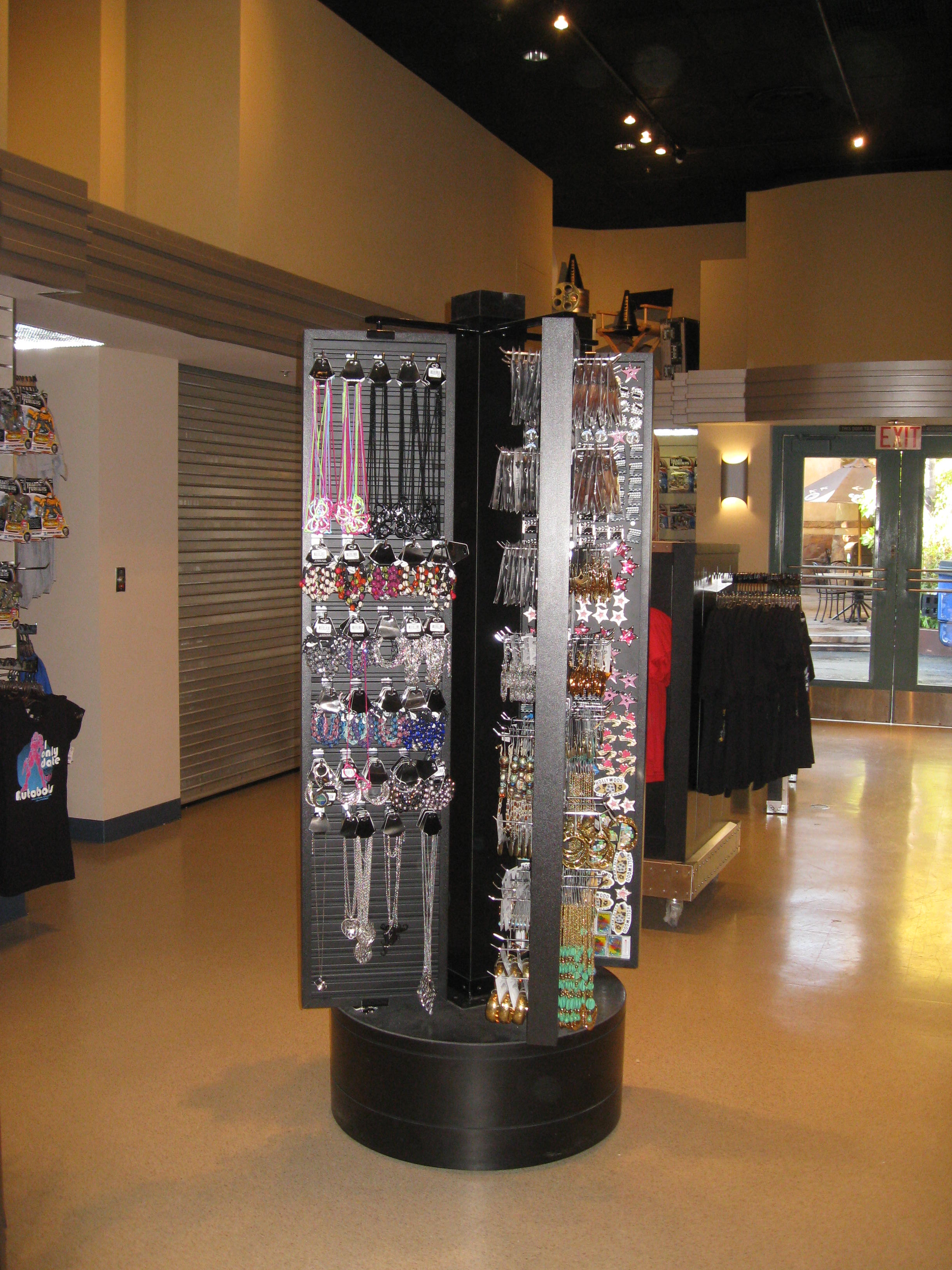 Custom Store Fixture and Retail Store Installation Display Manufacturer